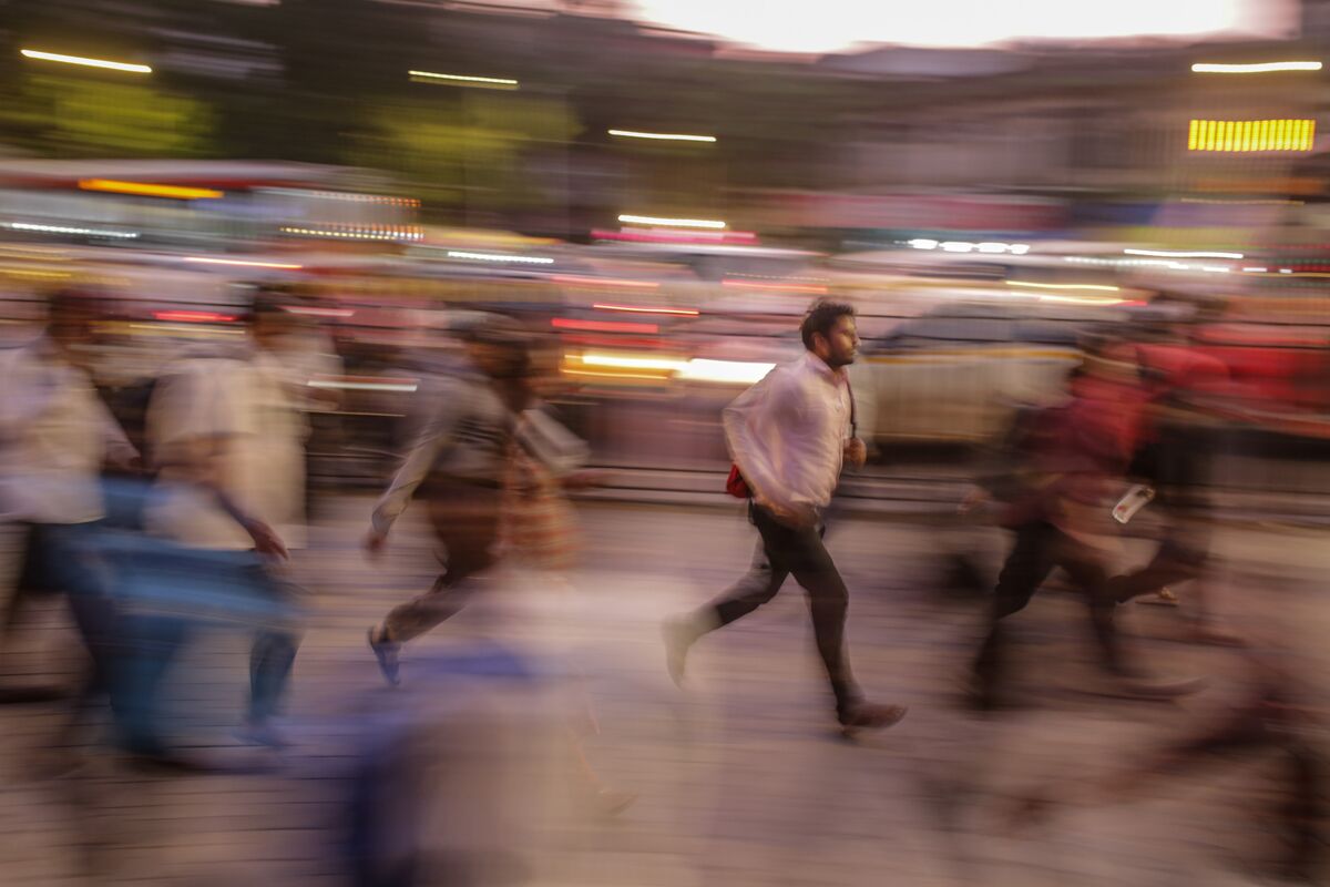 India’s Economic Activity Remains Strong, HSBC Flash PMIs Show - Bloomberg
