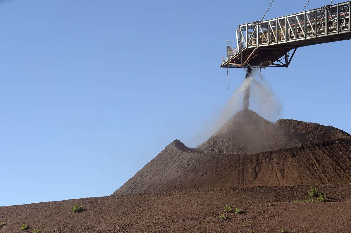 Iron Ore Prices Collapse to Lowest Since 2020 as Demand Suffers - Bloomberg