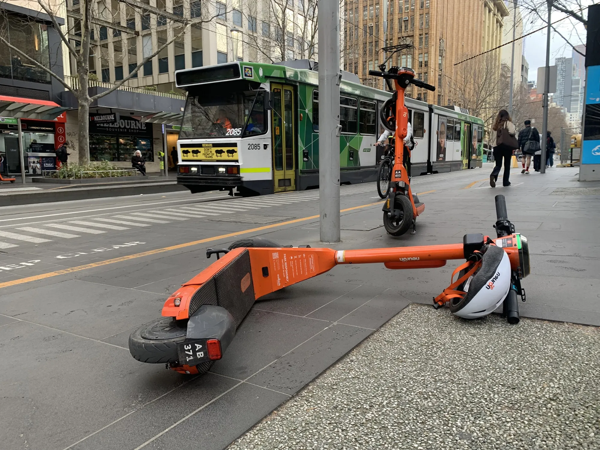 Melbourne Bans Electric Scooter Hires From CBD After Safety Complaints - Bloomberg