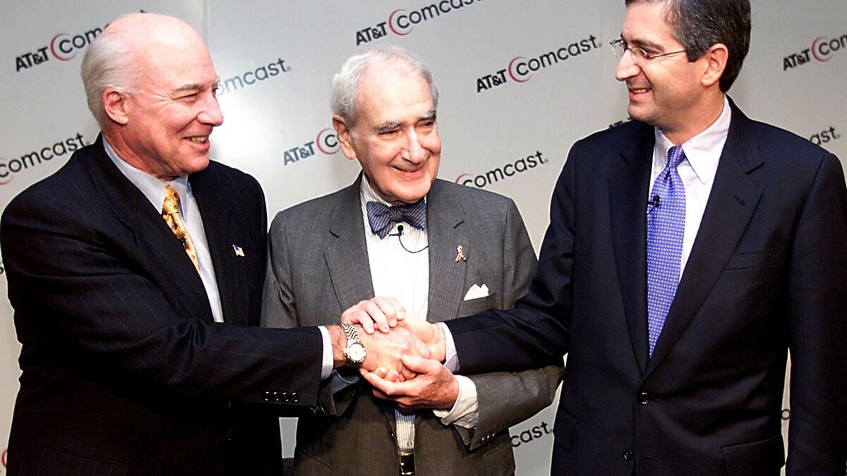 Comcast Founder Ralph Roberts Dies at 95 - Bloomberg