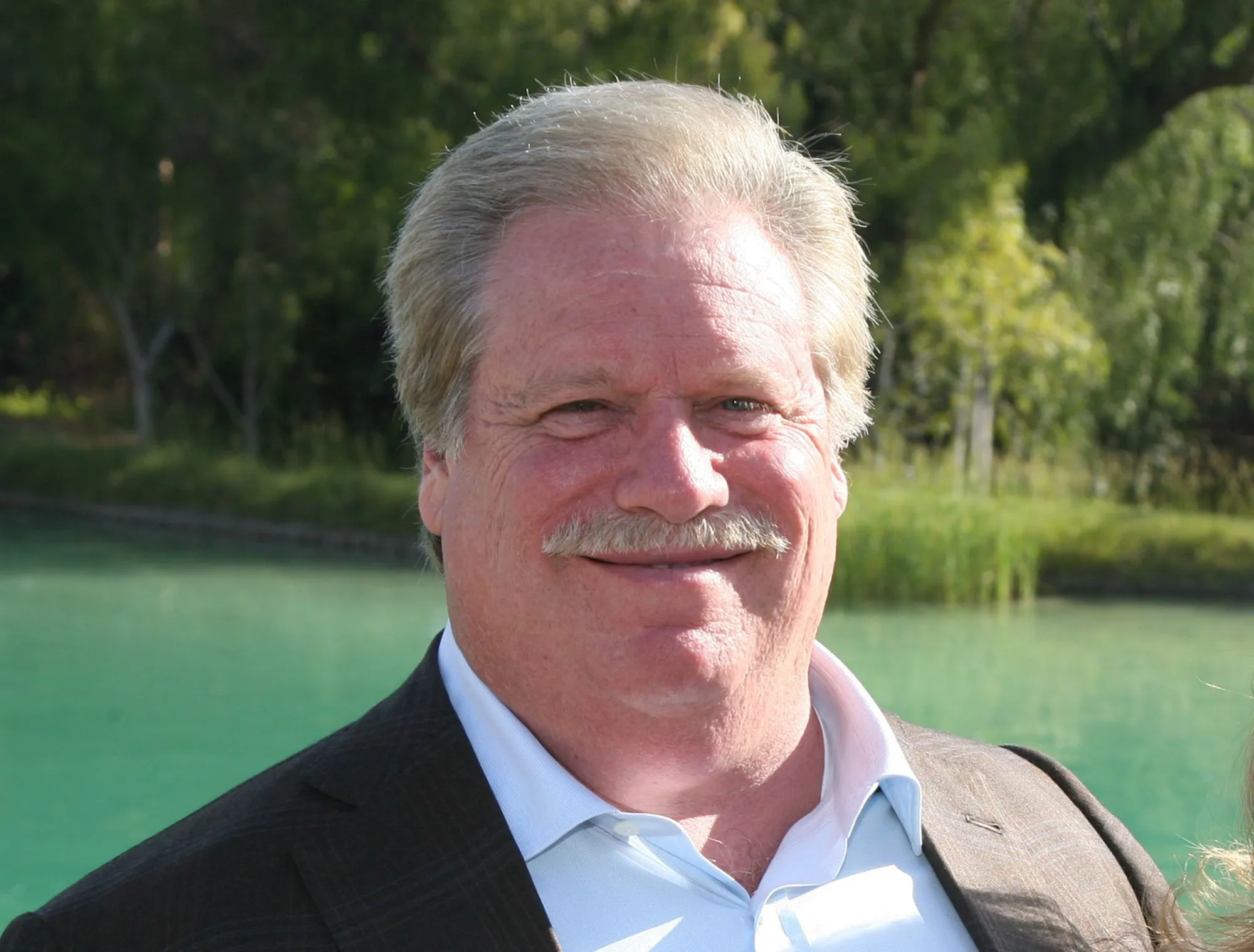 Ex-Trump Fundraiser Elliott Broidy Pleads Guilty to Illegal Lobbying ...