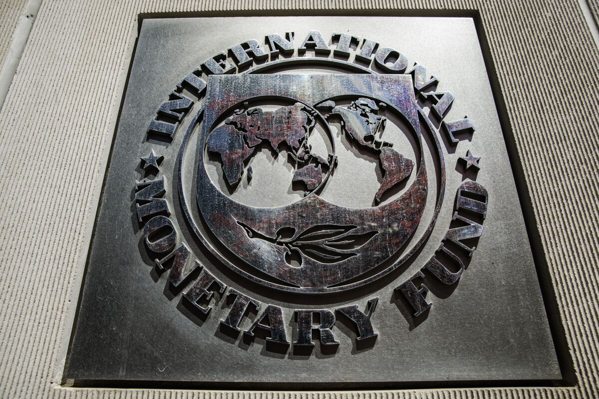 IMF’s Internal Watchdog Critiques Its Handling of Largest Loans - Bloomberg