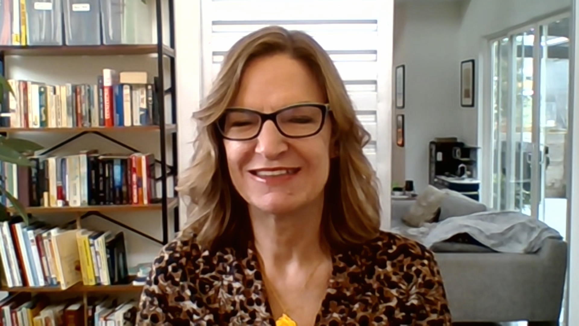 Watch Tampering the Fed's Taper Talk: Julia Coronado - Bloomberg