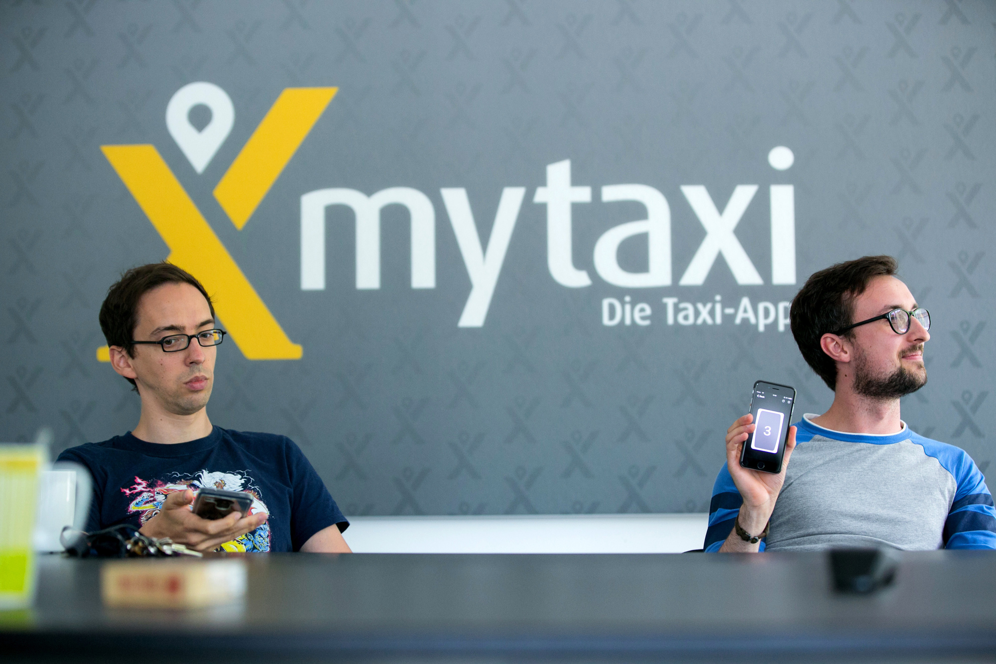 MyTaxi Expands in U.K. as Parent Daimler Plots Future of Cars - Bloomberg