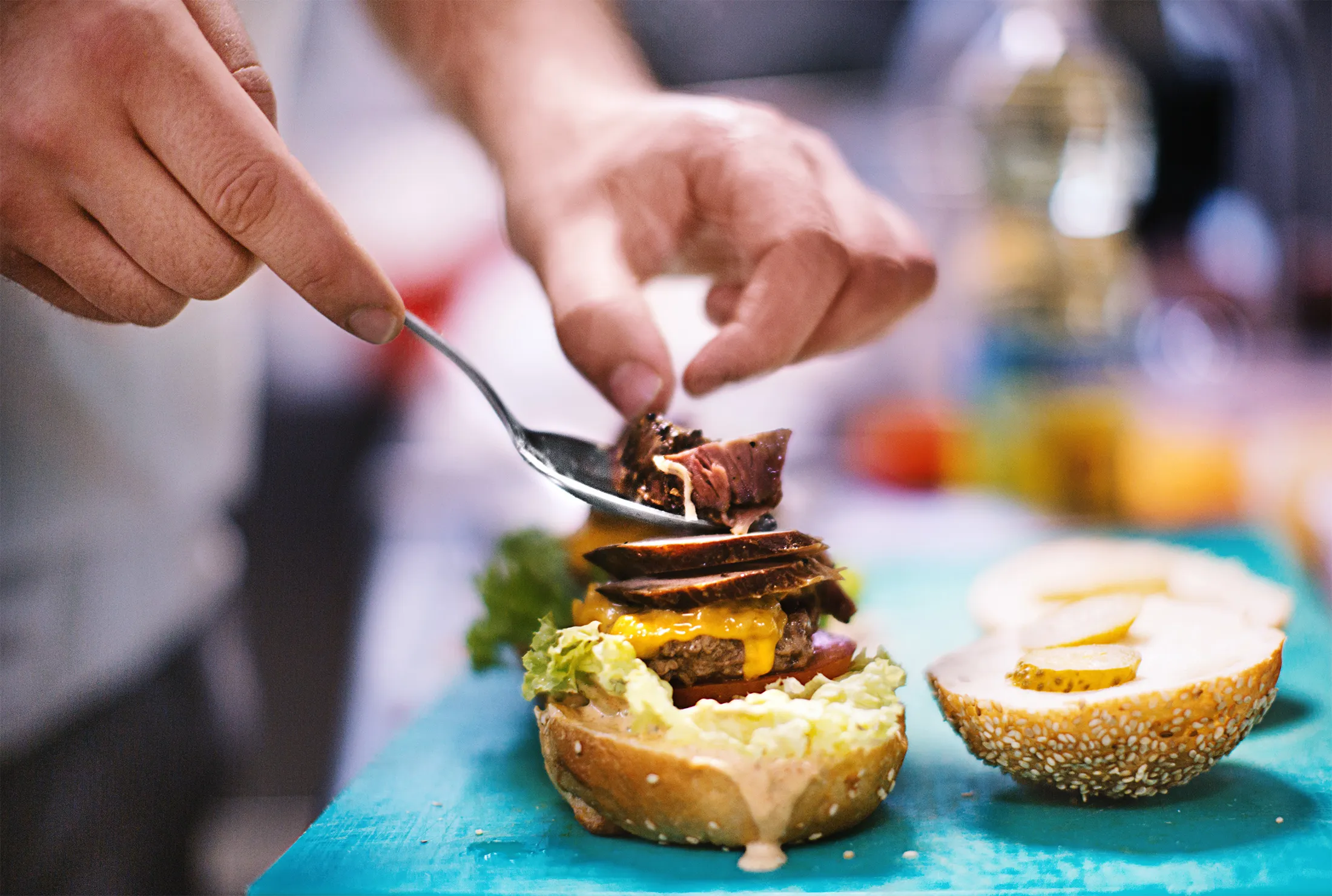 Food Illnesses: Sick Restaurant Employees Linked to 4 in 10 Outbreaks ...