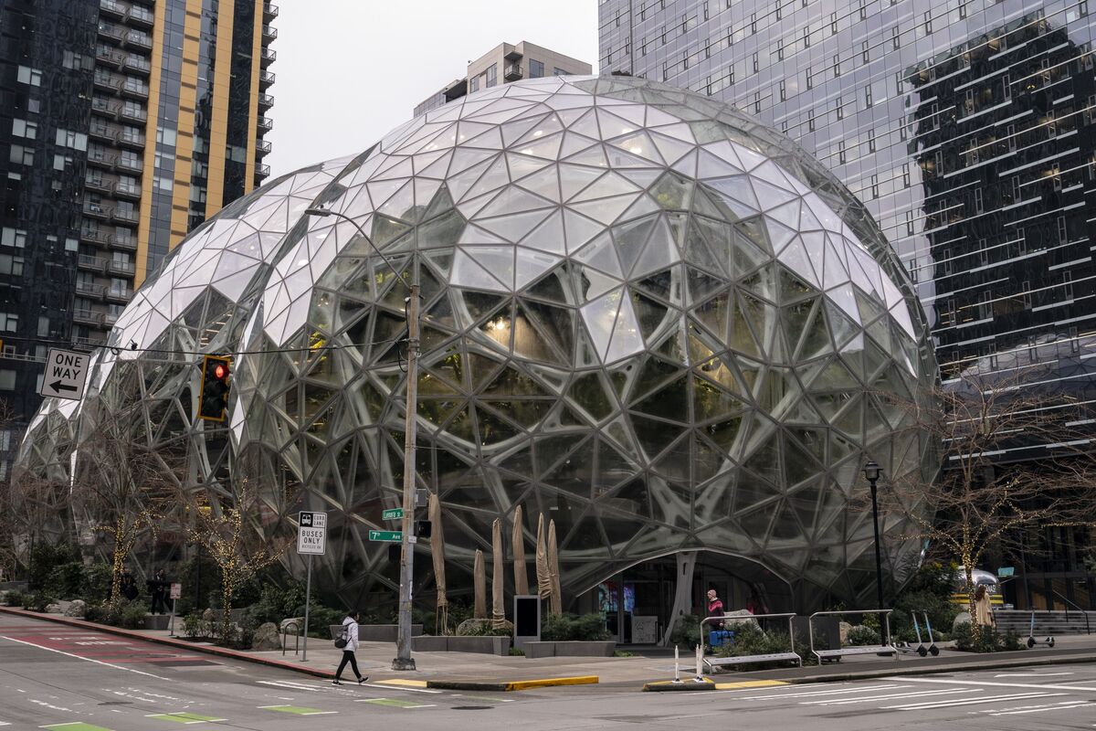 Amazon Gears Up to Terminate Thousands More Corporate Employees - Bloomberg