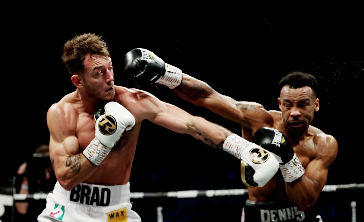 Social Media: Splitting It Up May Be Its Only Hope - Bloomberg