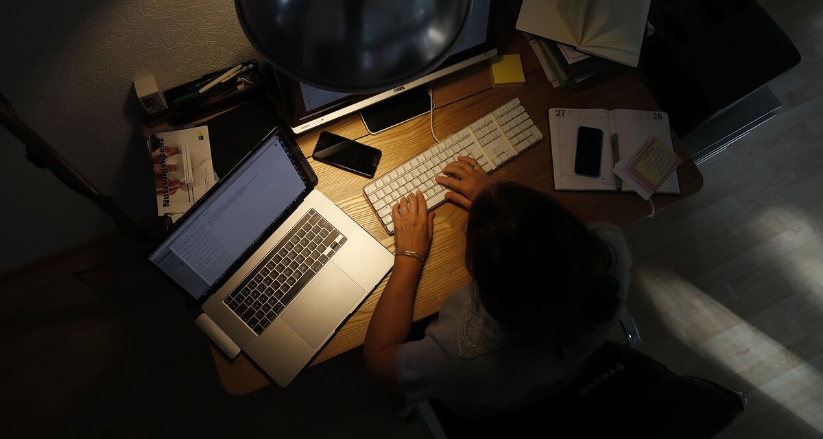 Work-From-Home Summer Internships Make Gen Z Want to Return to the ...