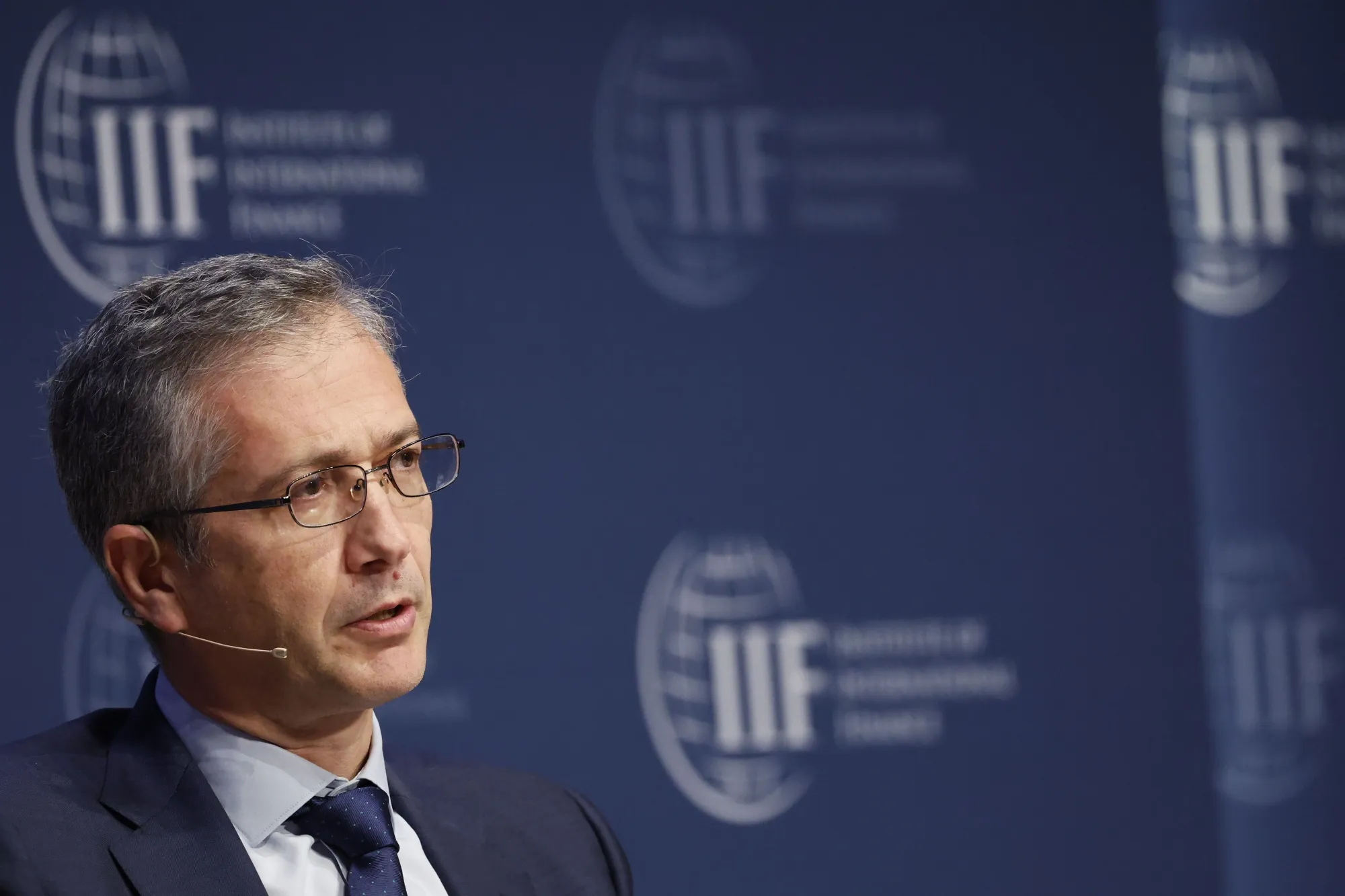 ECB’s De Cos Sees ‘Significant’ Rate Hikes at Coming Meetings - Bloomberg