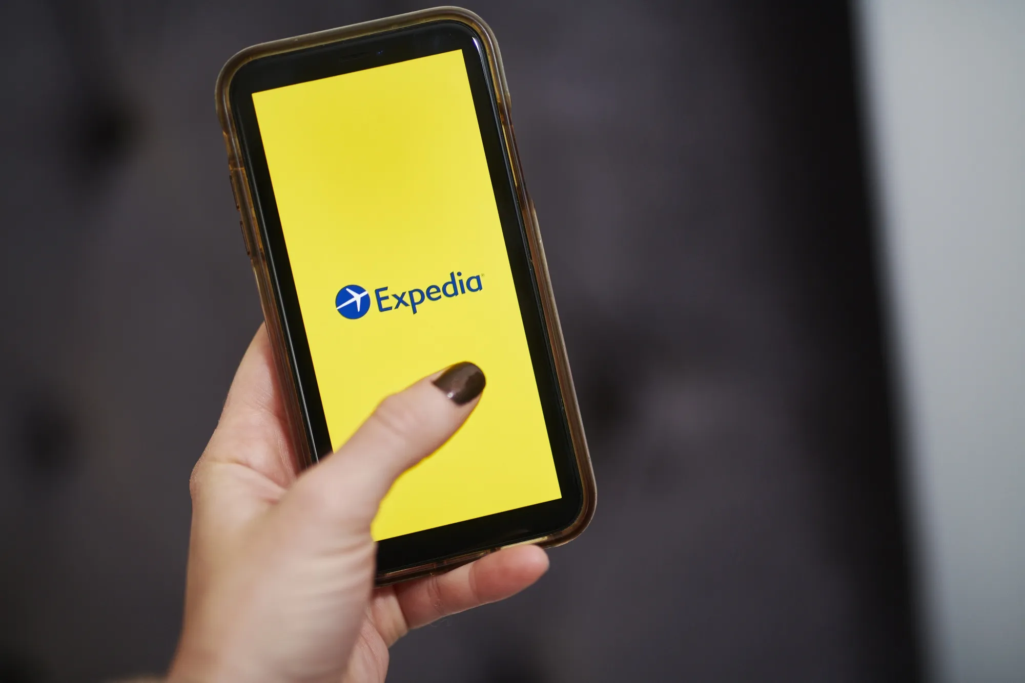 Expedia Bookings Miss Estimates as Inflation Squeezes Customers (EXPE ...