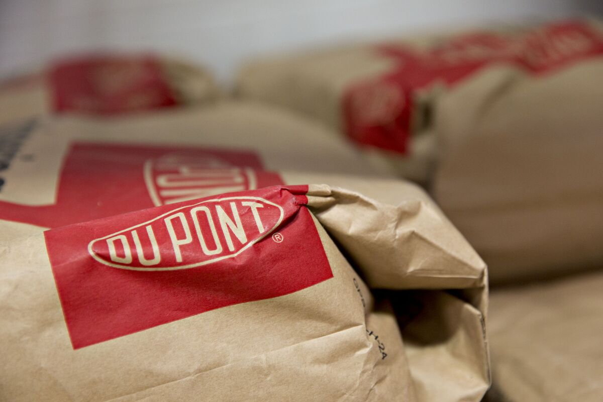 DuPont (DD) Ousts CEO, Other Top Executives - Bloomberg
