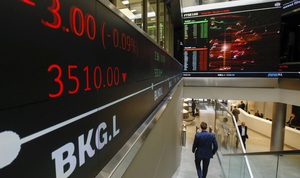 Bankers’ $100 Million Dilemma Solved as HKEX Scraps LSE Deal - Bloomberg