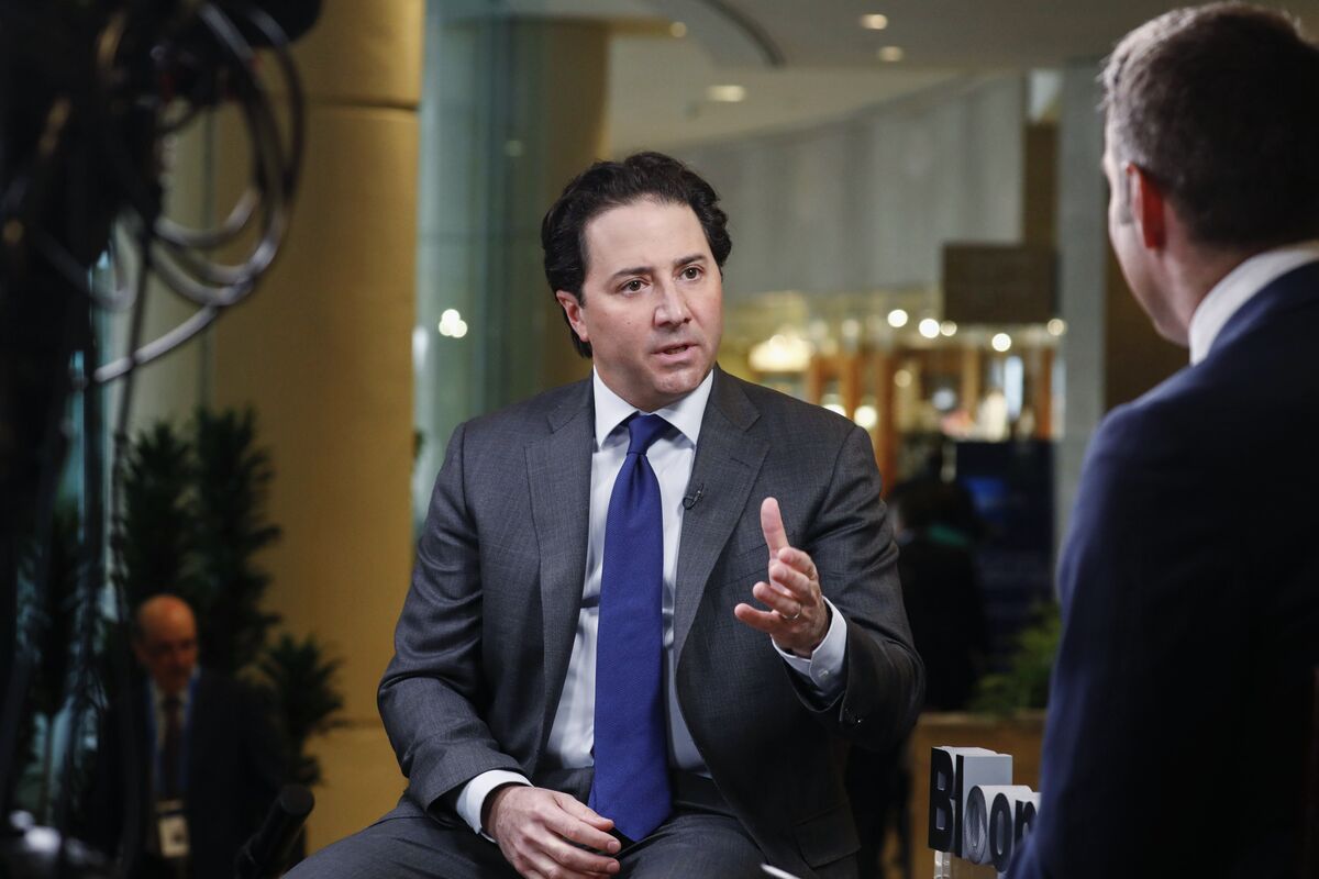 Ares Joins Frenzy for Record Buyout Funds With $9.5 Billion Goal ...