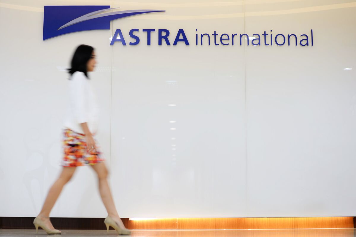 Zurich, BNP’s Cardif Are Said to Weigh Bids for Astra Life - Bloomberg