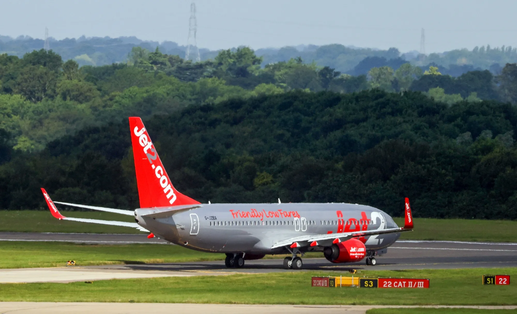 Jet2 Boosts Profit Guidance on Strong Winter Bookings - Bloomberg