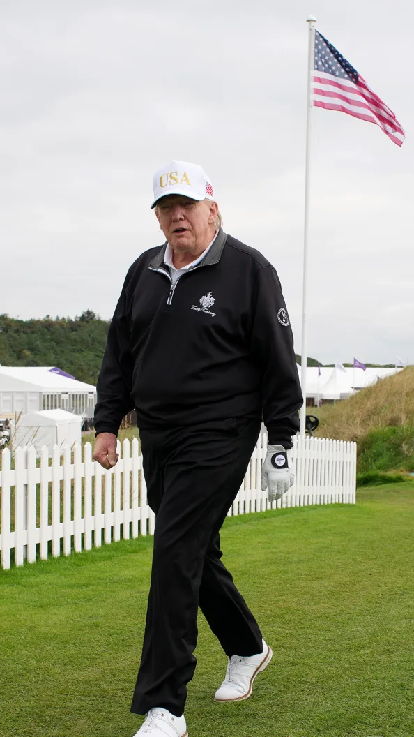 Watch Trump's Golfing Visit Mixes Business and Politics - Bloomberg