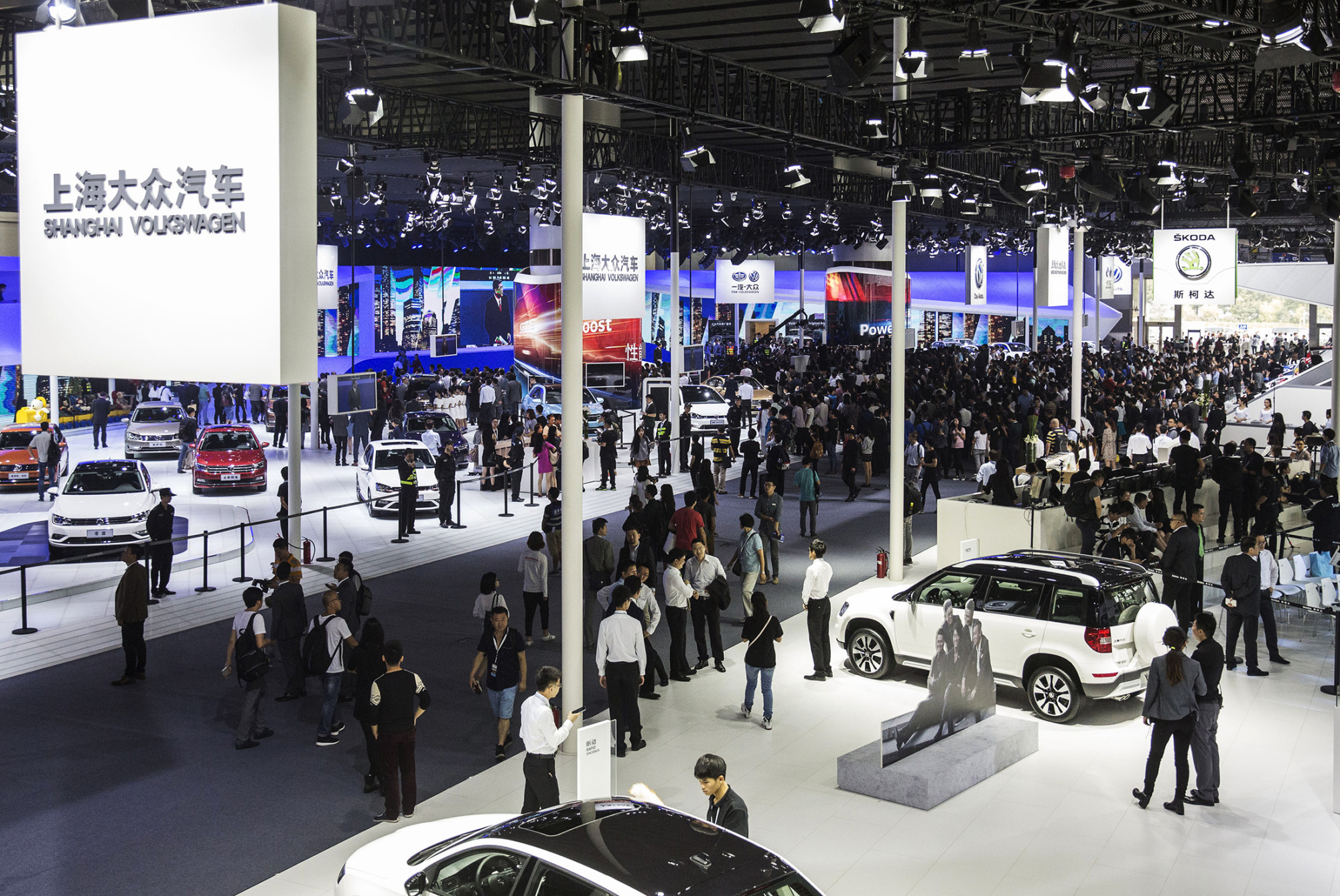 The Most Popular Cars of the Guangzhou Auto Show 2015 - Bloomberg