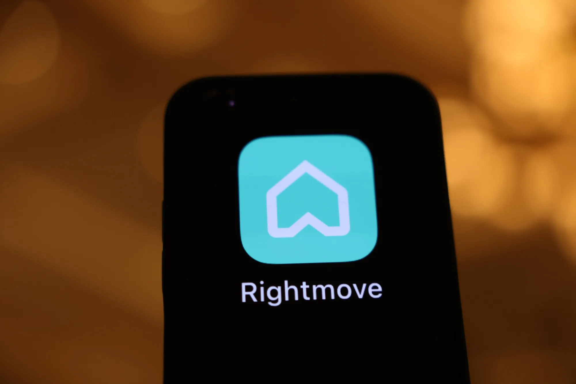 AirTrunk, Rightmove Deal Prospects Give Australia Bankers Much-Needed ...