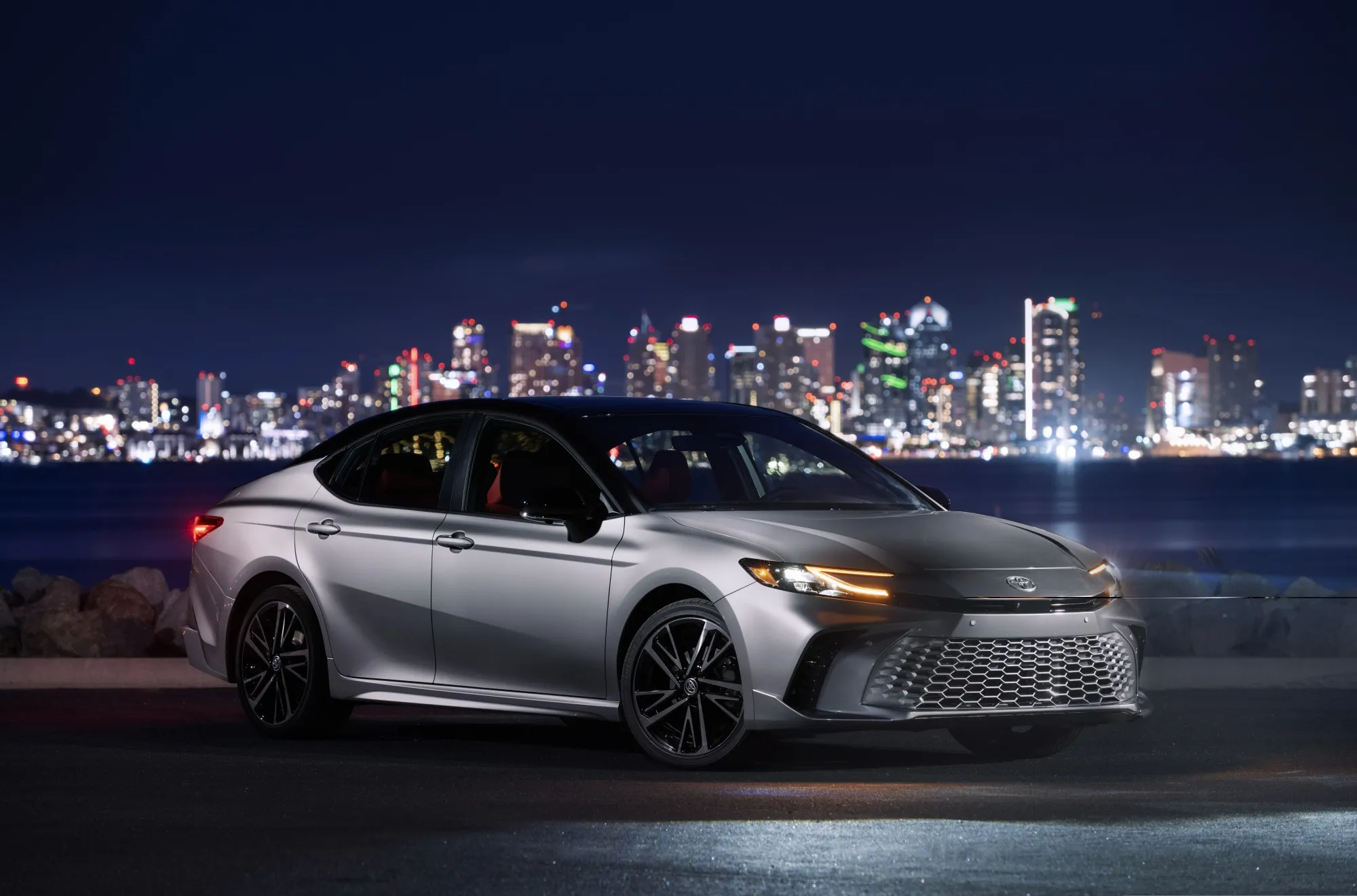 Toyota's Newest Camry Sedan Debuts as a Hydrid-Only Model - Bloomberg