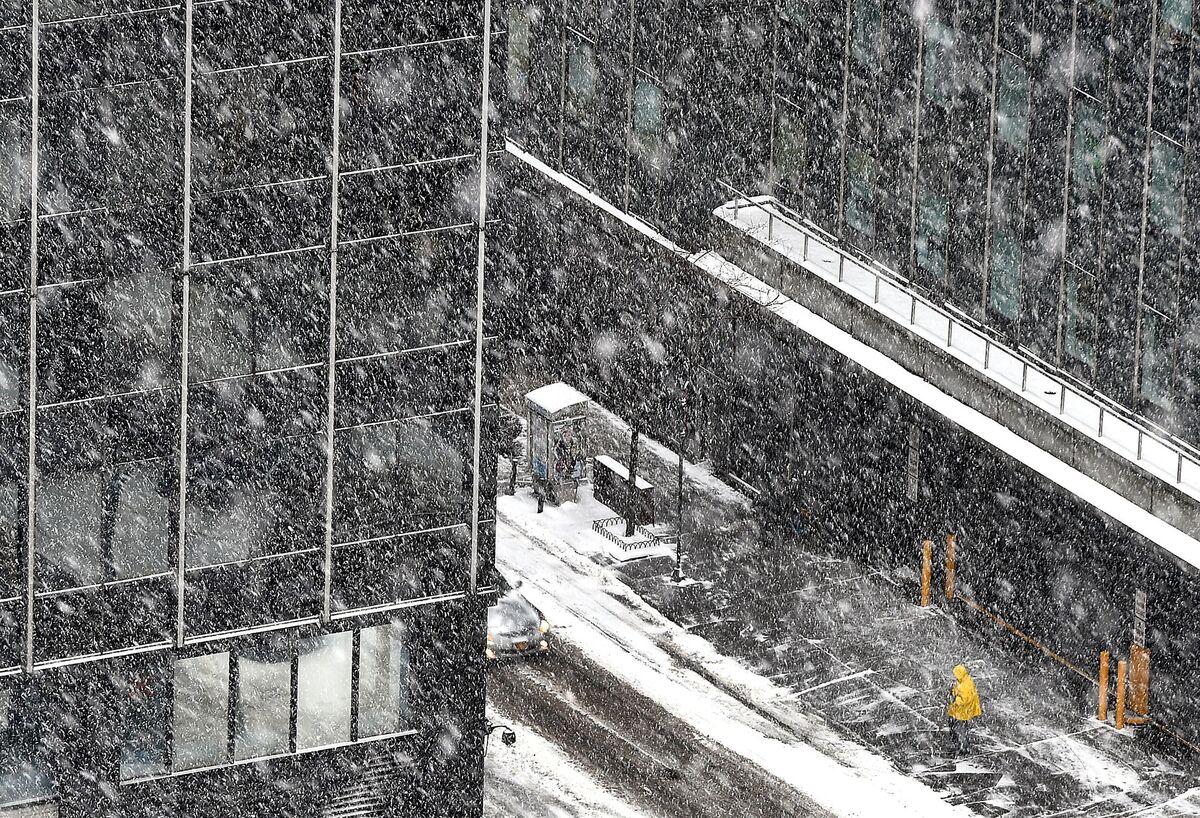 Third Winter Storm in Four Days Bears Down on East Coast - Bloomberg