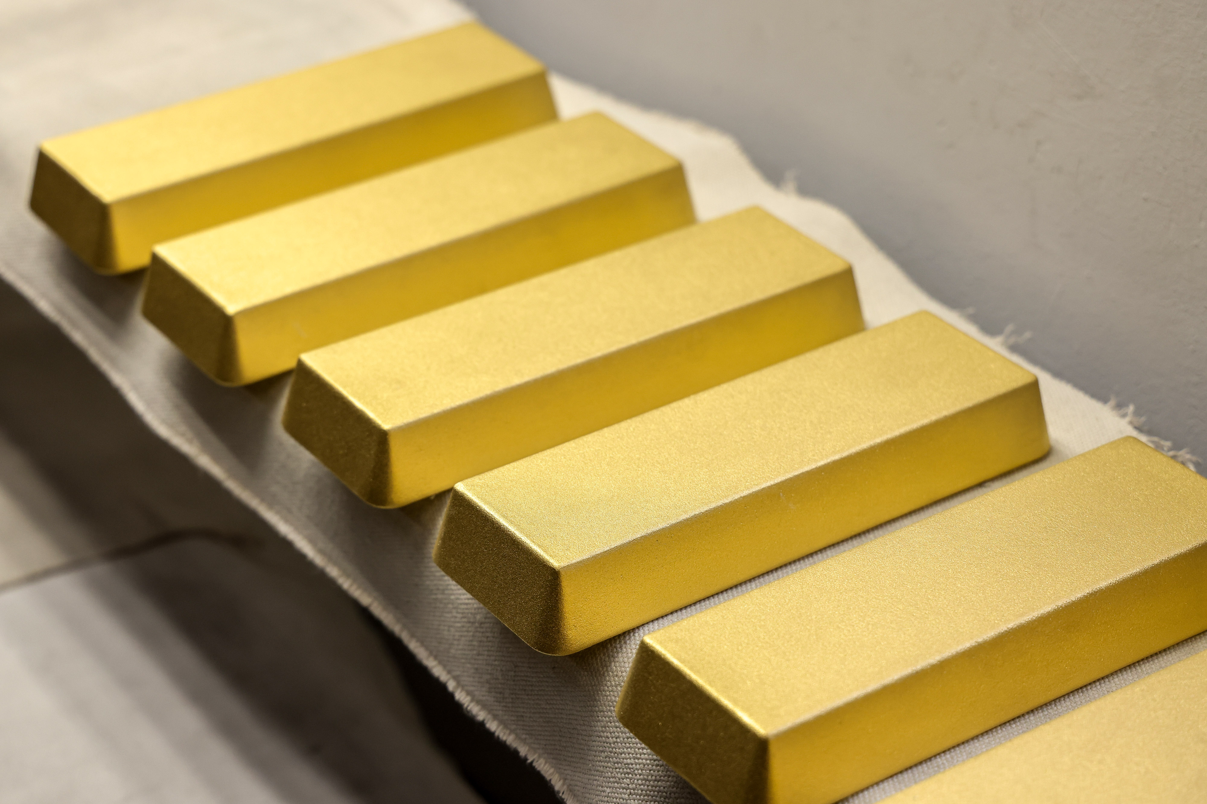 Swiss Russia Gold Import Arrived From the UK, Customs Officials Say ...