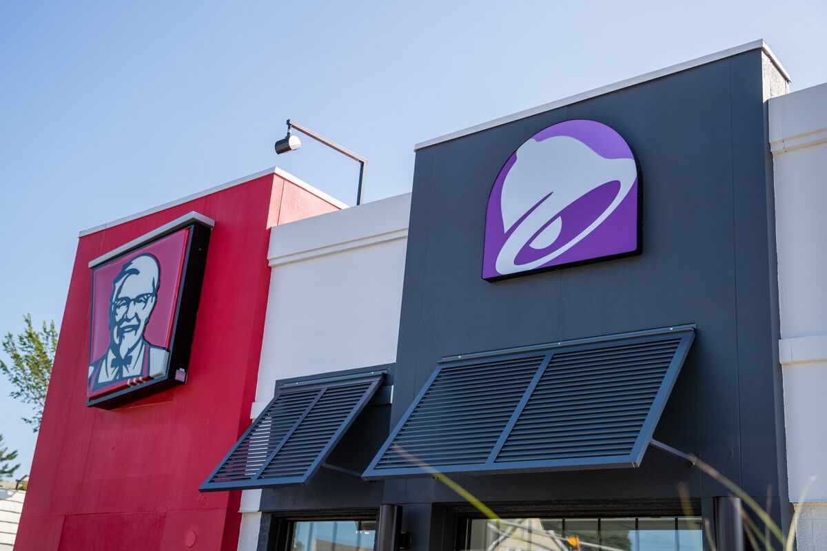Yum Brands Sues GrubHub Over KFC, Taco Bell Delivery Deal - Bloomberg Yum Brands Sues GrubHub Over KFC, Taco Bell Delivery Deal - Bloomberg