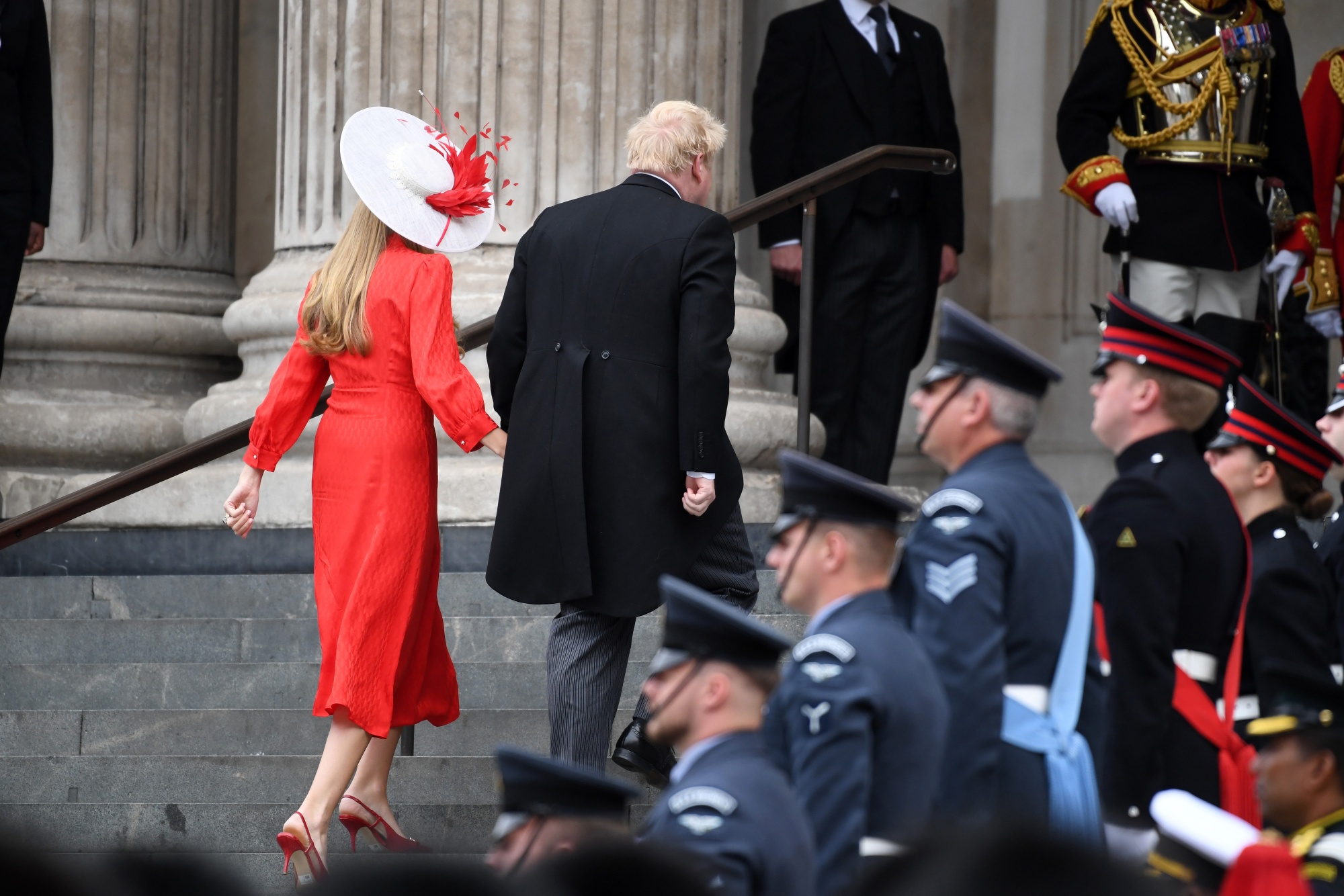 Boris Johnson Booed as He Arrives for Queen’s Jubilee Church Service ...