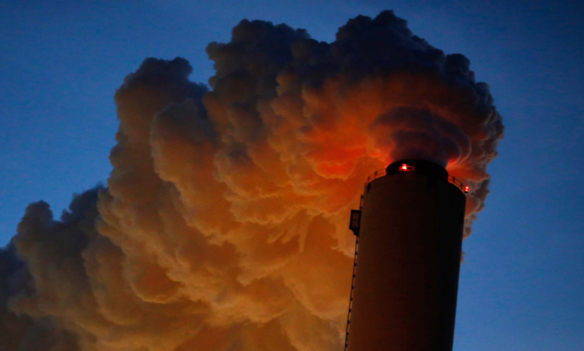 U.K. to Shut Its Dirtiest Coal Power Plants Within a Decade - Bloomberg