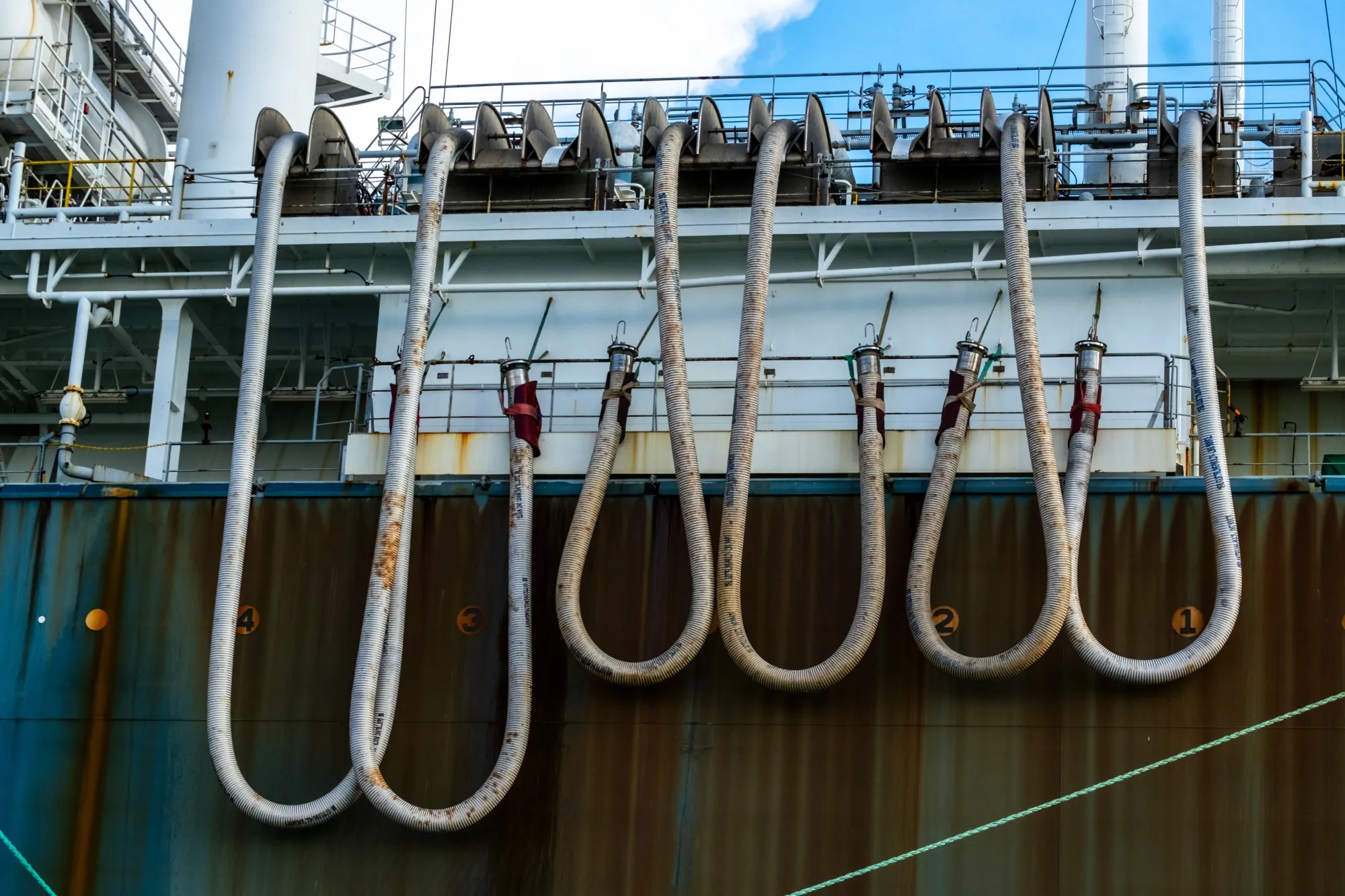 Colombia Resumes Talks With Venezuela to Plug Gas Shortfall - Bloomberg