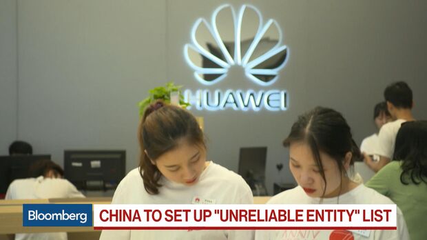 China Tariff Retaliation Kicks In as Trade War Ratchets Up Bloomberg