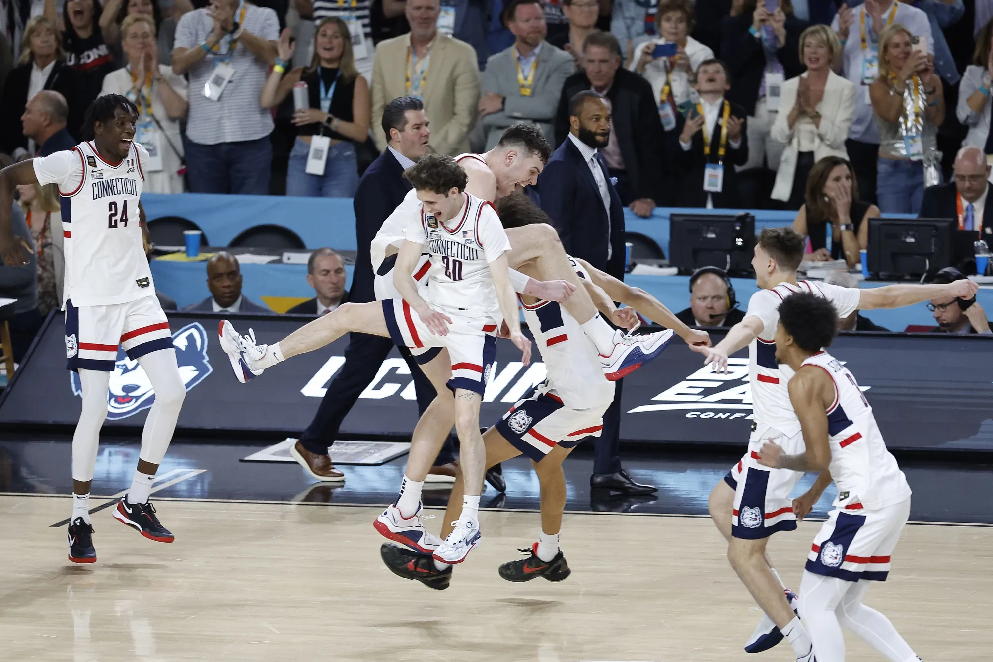 UConn uses strategy of shutting down Purdue's perimeter shooters to get ...
