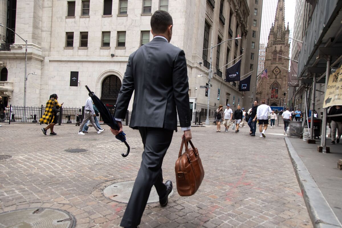 Oaktree’s Danielle Poli on the Next Stage of the Credit Cycle - Bloomberg