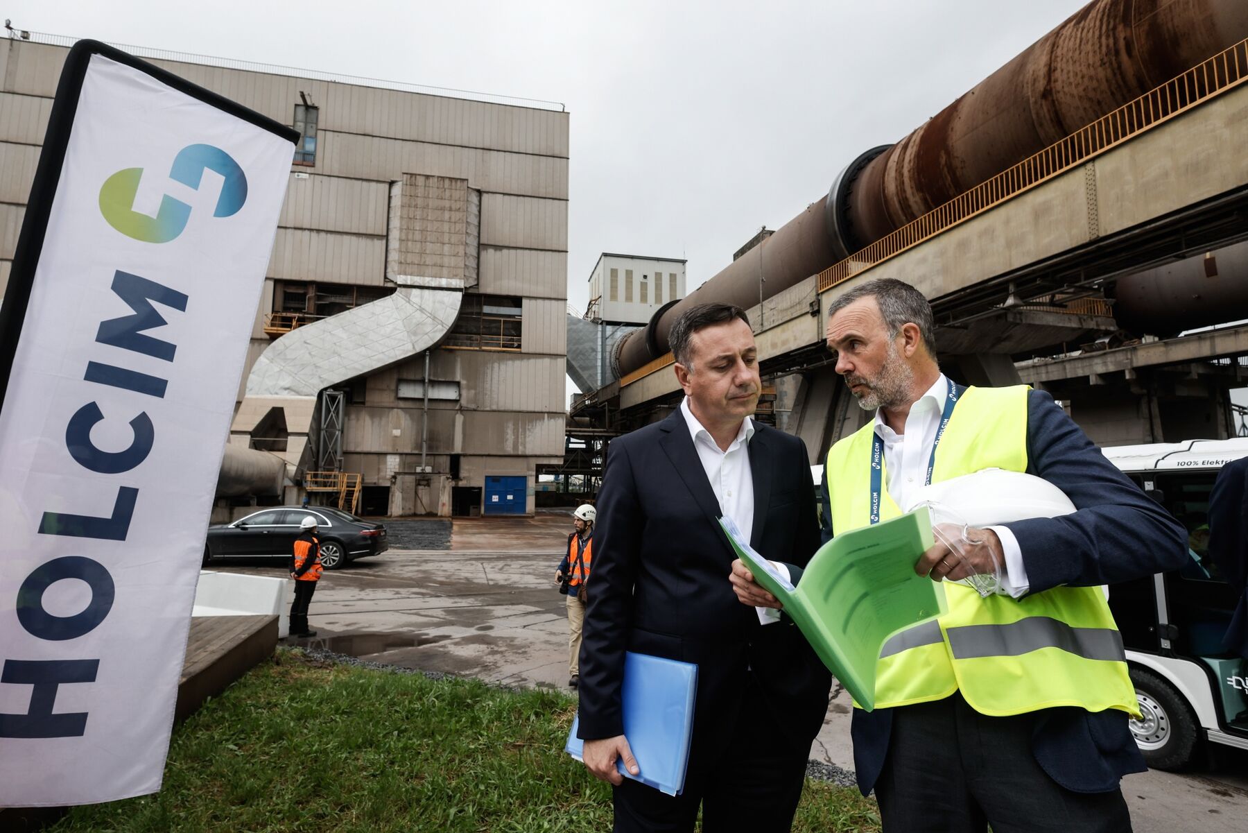 Amazon Among Tech Giants Supporting Swiss Firm Holcim's Green Push ...