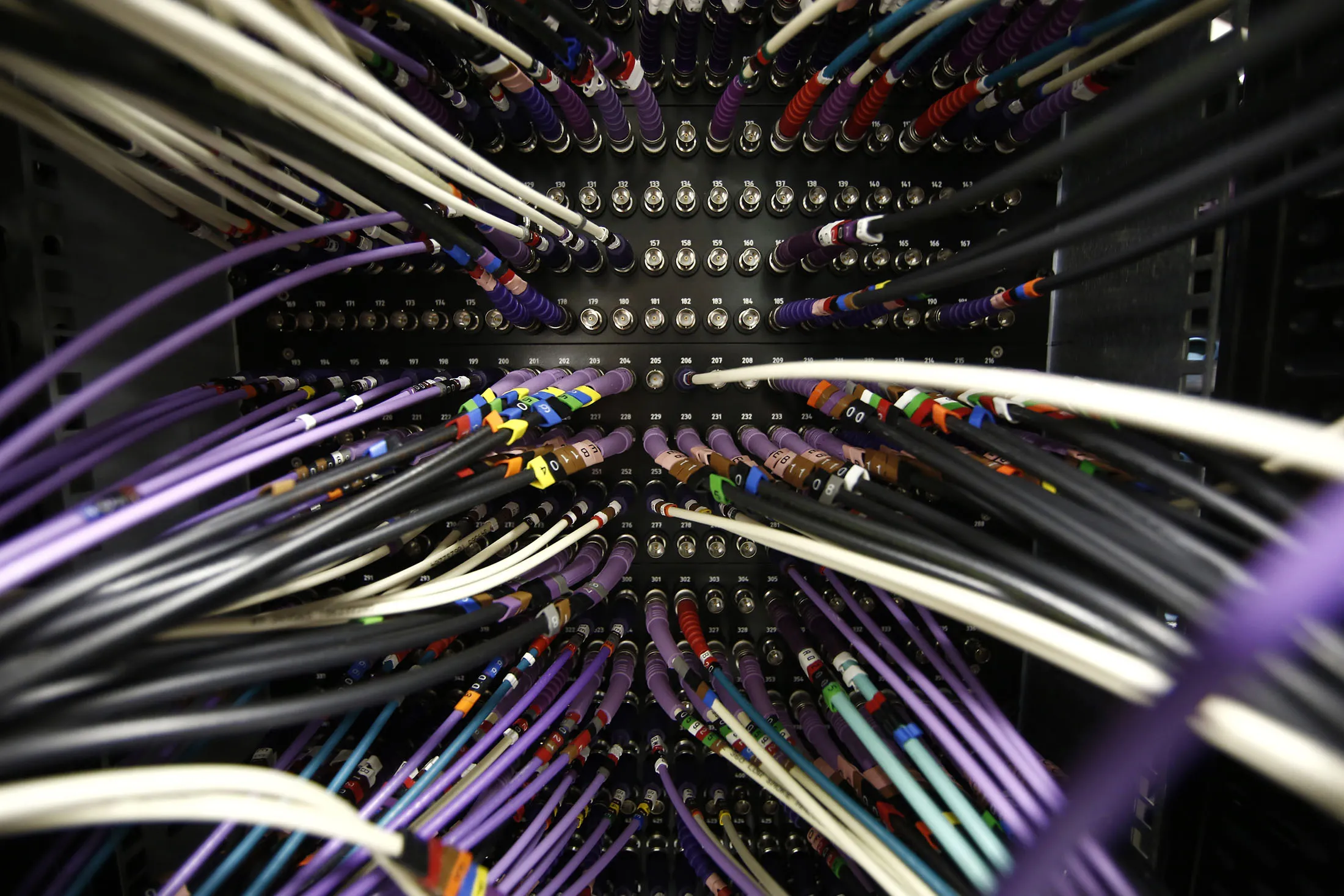 Hackers Found Selling Access to 70,000 Company Computer Systems - Bloomberg