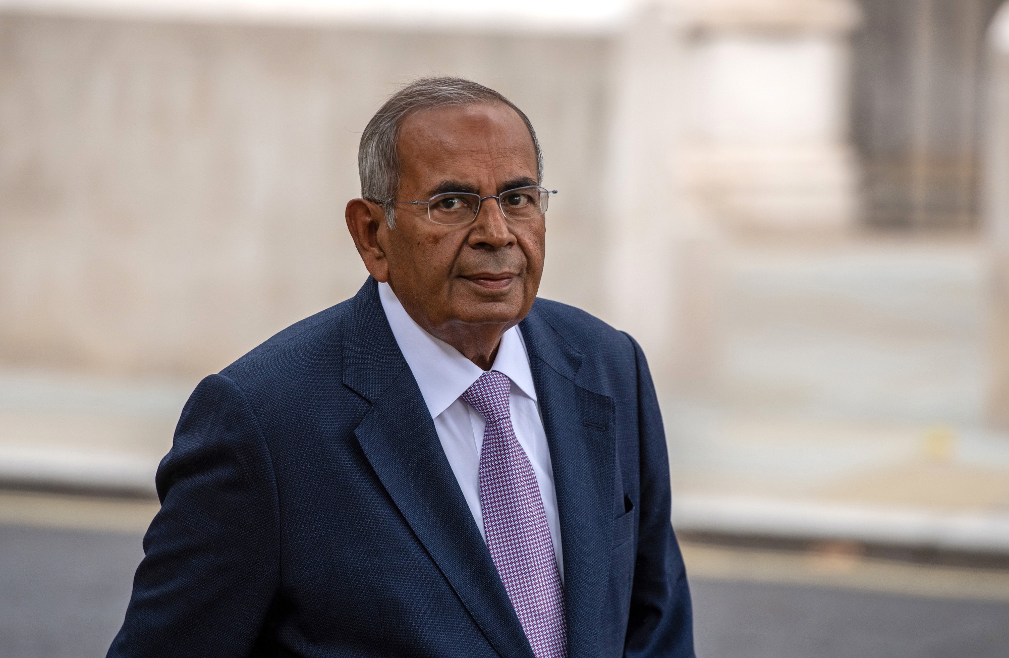 Billionaire Hindujas’ Truce in Doubt as Lawyers Say Rift Remains ...