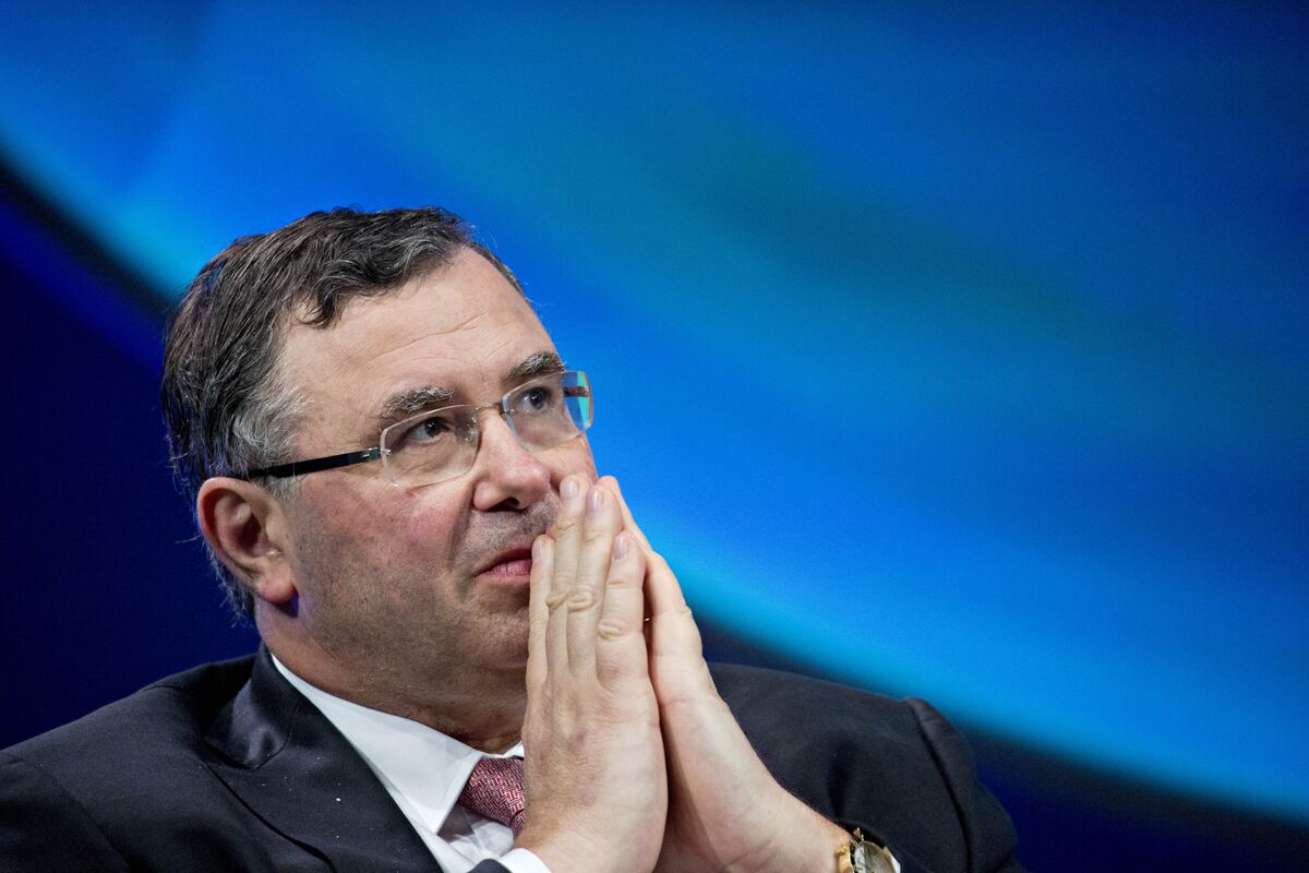 Big Oil’s Dealmaking CEO Spends Billions to Ride Out Turmoil - Bloomberg