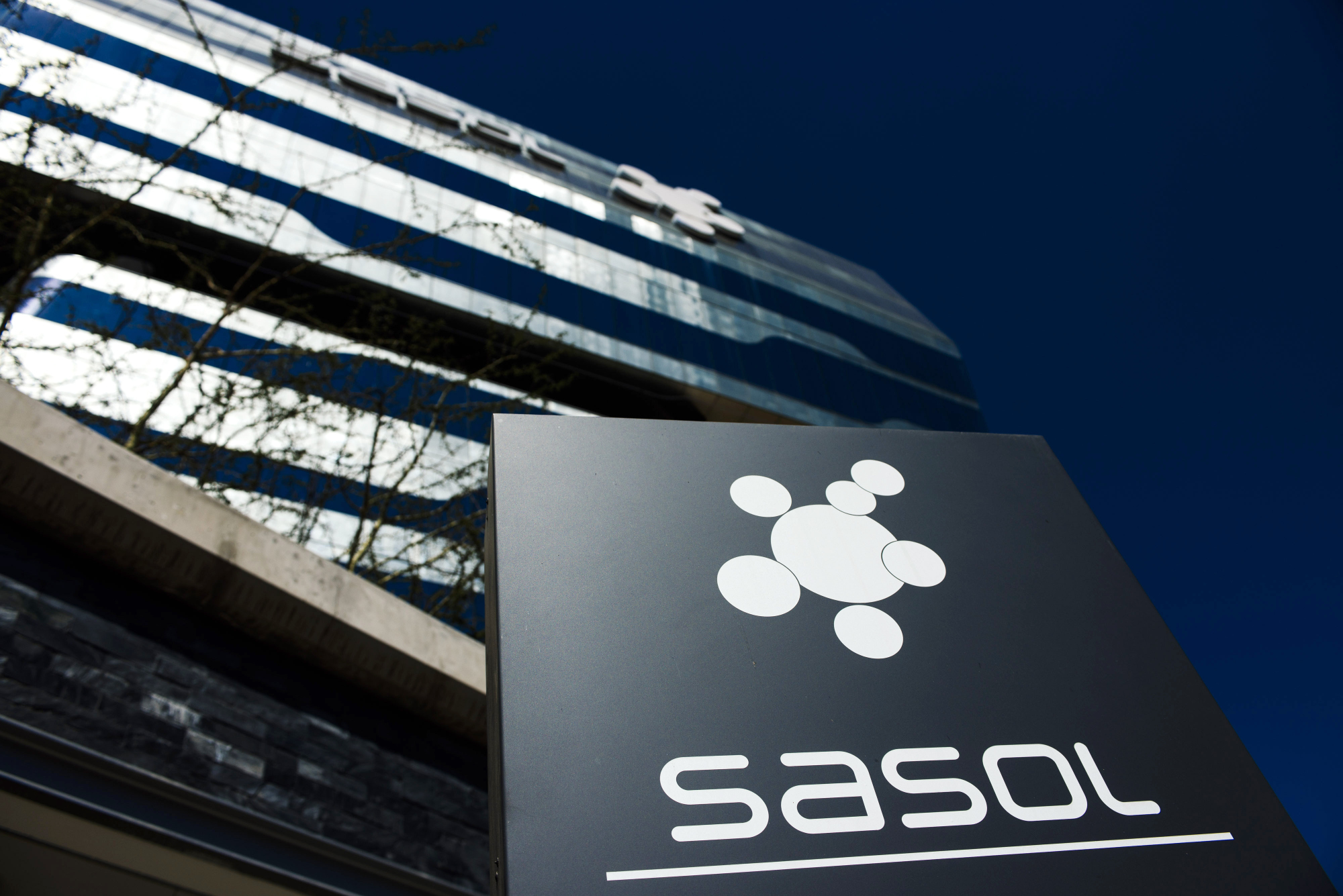 White Sasol Staff to Step Up Strike Over Share Plan Sept. 6 - Bloomberg