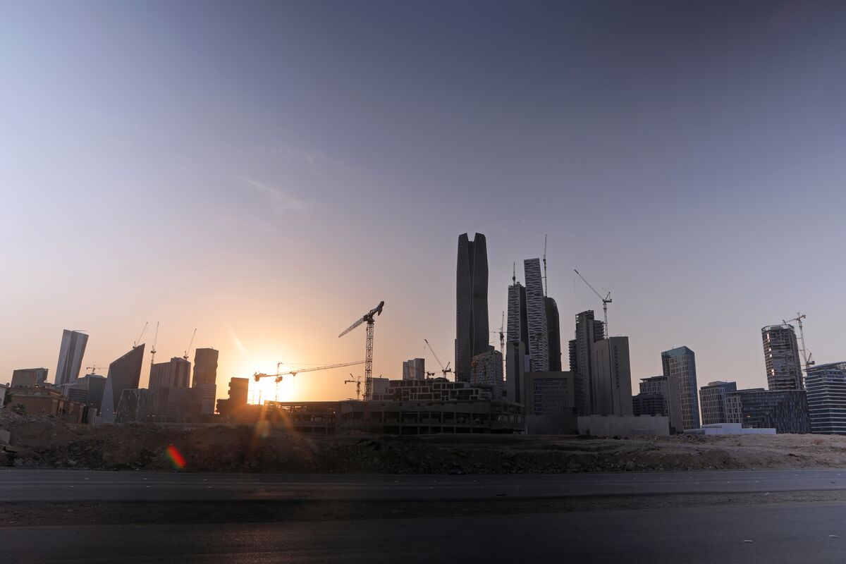 UAE, Dubai News: Gulf Expat Exodus to Ebb With Economic Rebound in ...