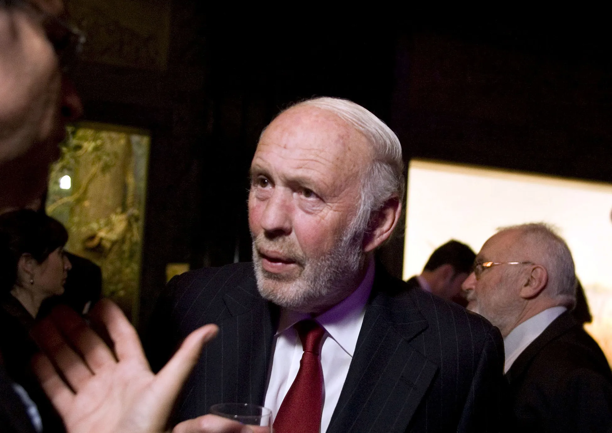 Renaissance Explores Settlement as IRS Seeks Billions in Taxes - Bloomberg