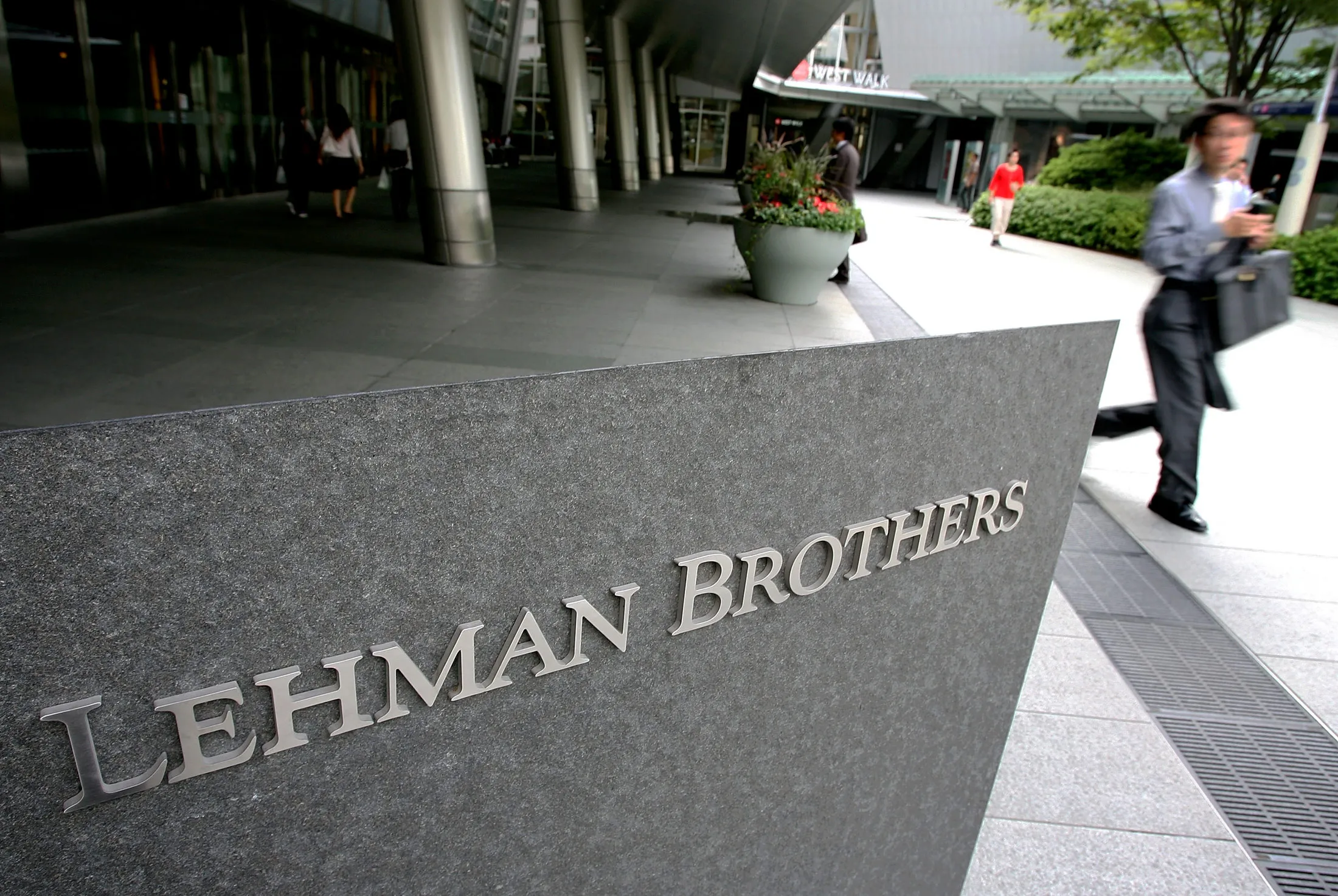 Fed May Not Hit Neutral Until 10th Anniversary of Lehman Collapse ...
