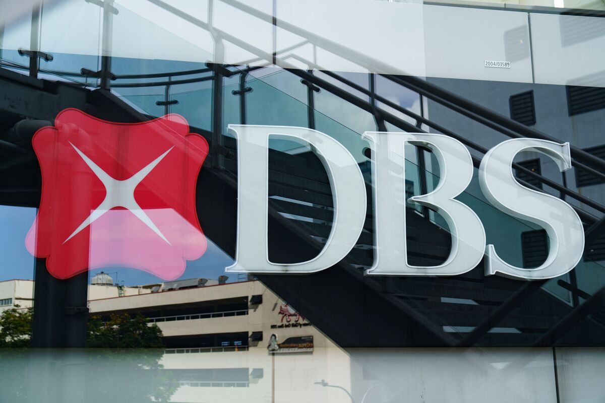DBS Is Said to Tap Goldman Sachs to Help Find Insurance Partner in ...