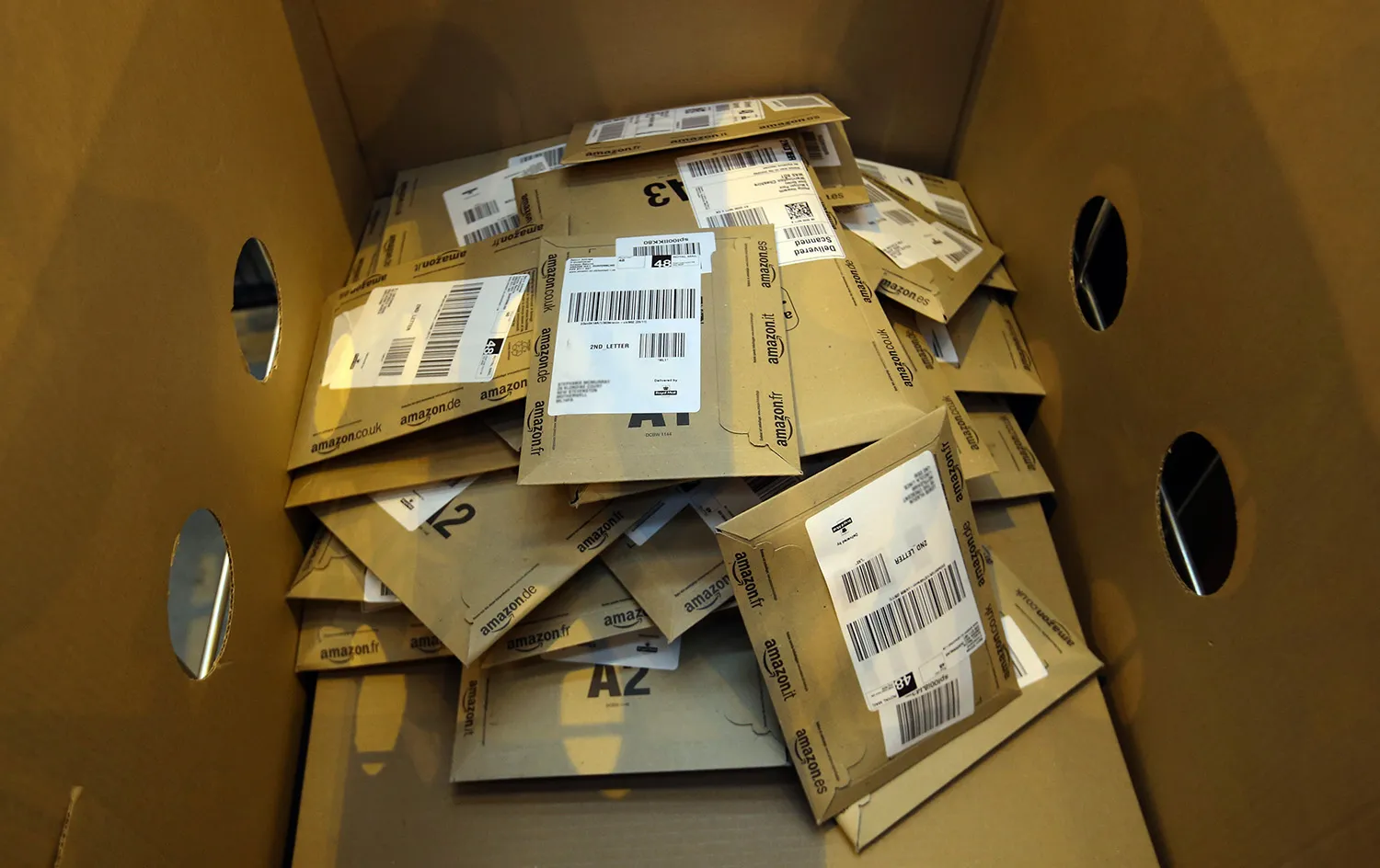 Inside Taiwanese Retailers' Amped-Up Race to Deliver Your Packages ...