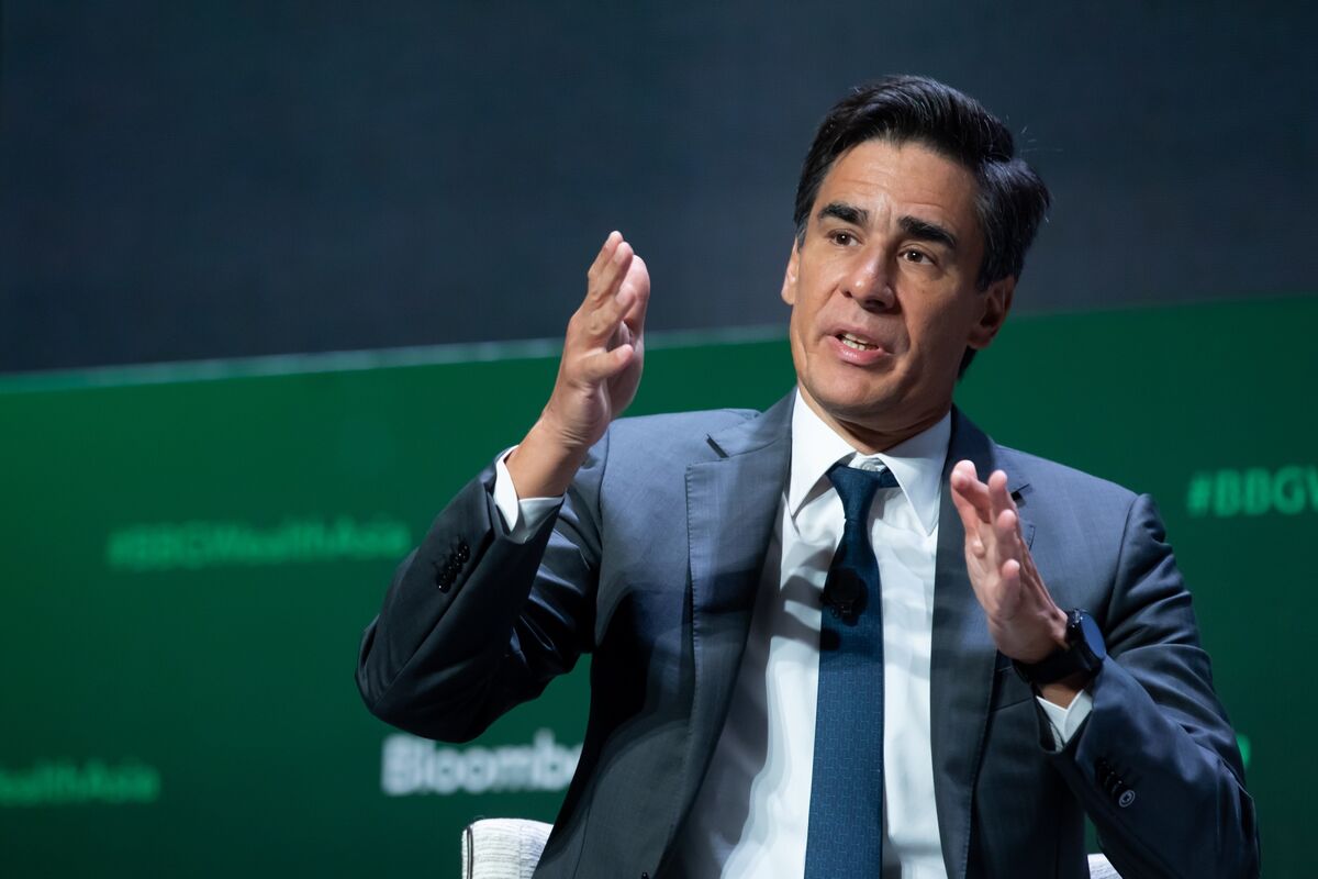 HSBC Wealth Head, COO Leave as Incoming CEO Elhedery Makes Mark - Bloomberg
