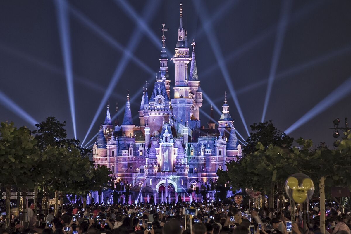 Disney Startups Pitch Exercise in Bid for TV Viewers of Tomorrow ...