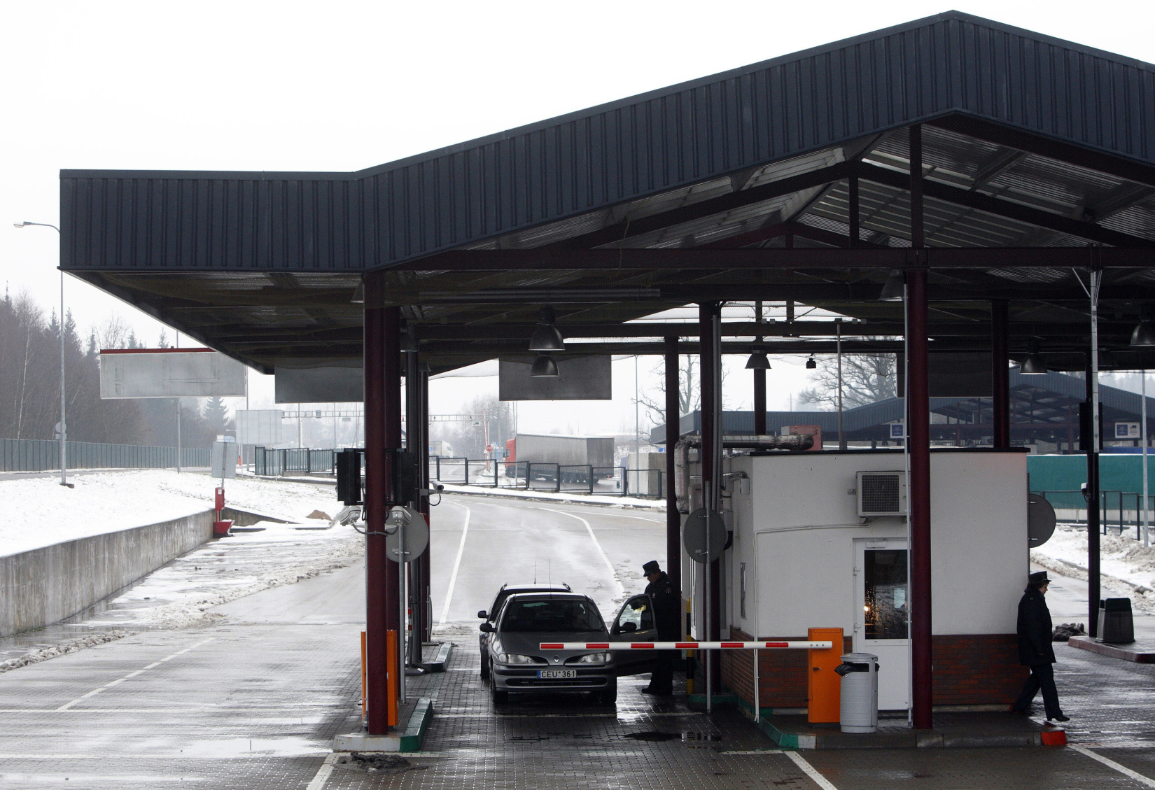 Lithuania Prepares to Close Two More Border Points With Belarus - Bloomberg