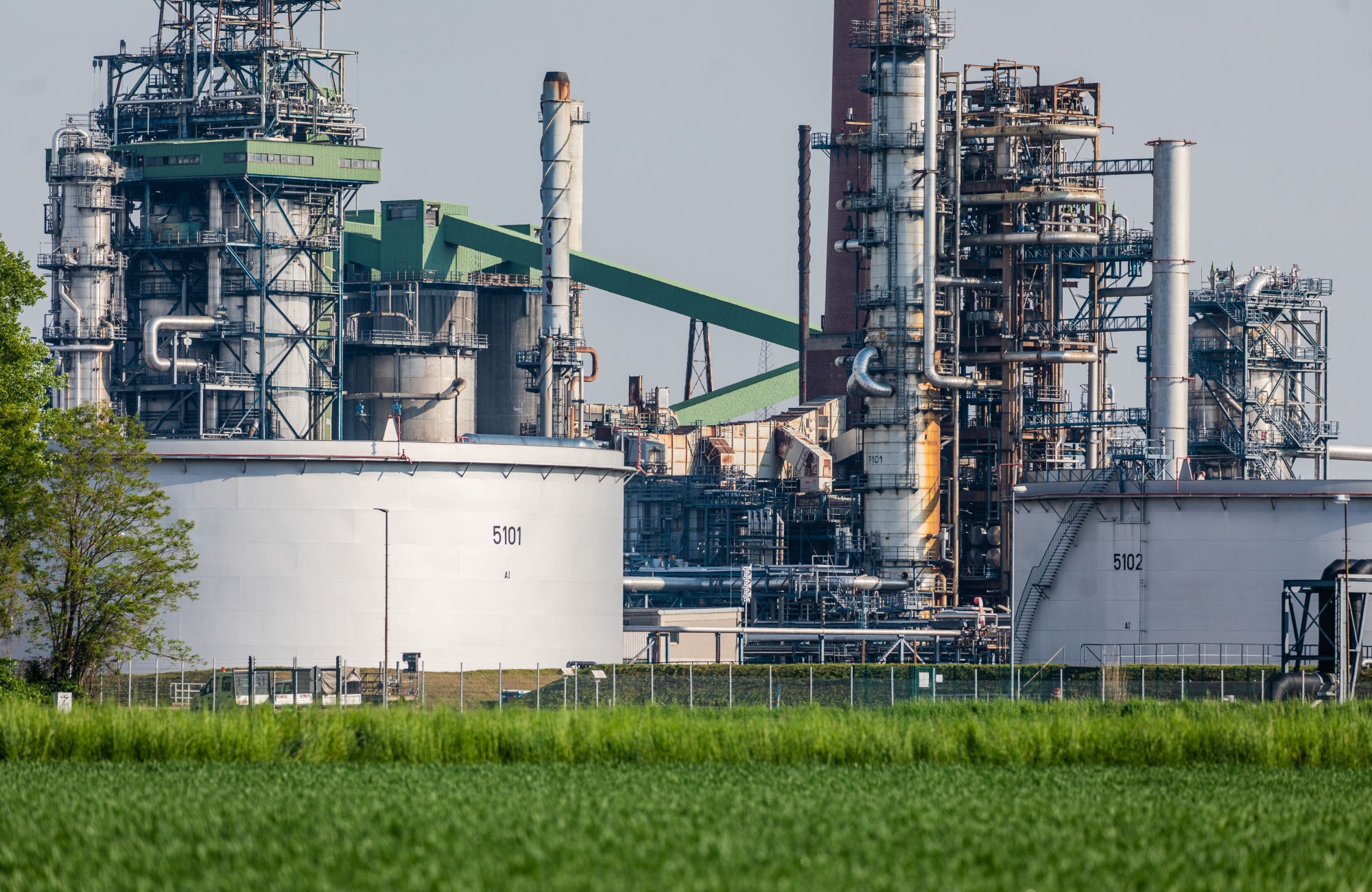 Germany’s Miro Refinery Has Four Weeks of Unplanned Work on Key Unit ...