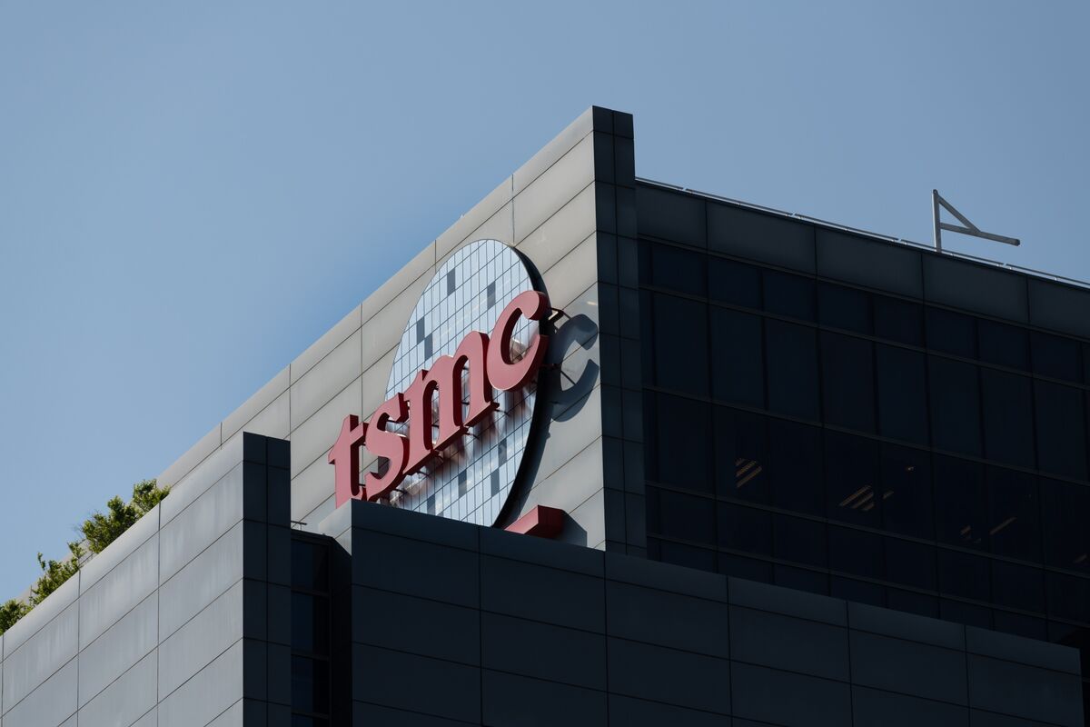 TSMC to Set Up $7 Billion Japan Plant With Help From Sony - Bloomberg