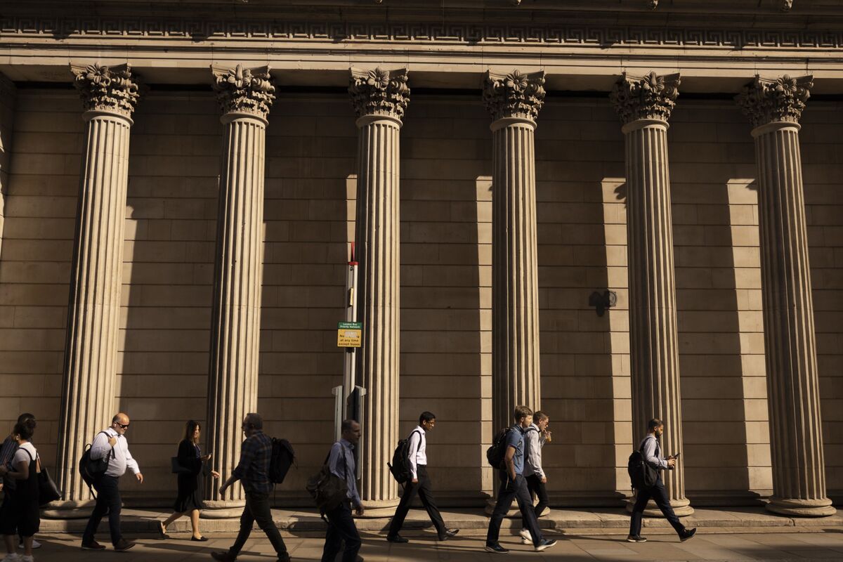 BOE’s Pill Says Interest Rates Must Remain High for Some Time to Fix ...