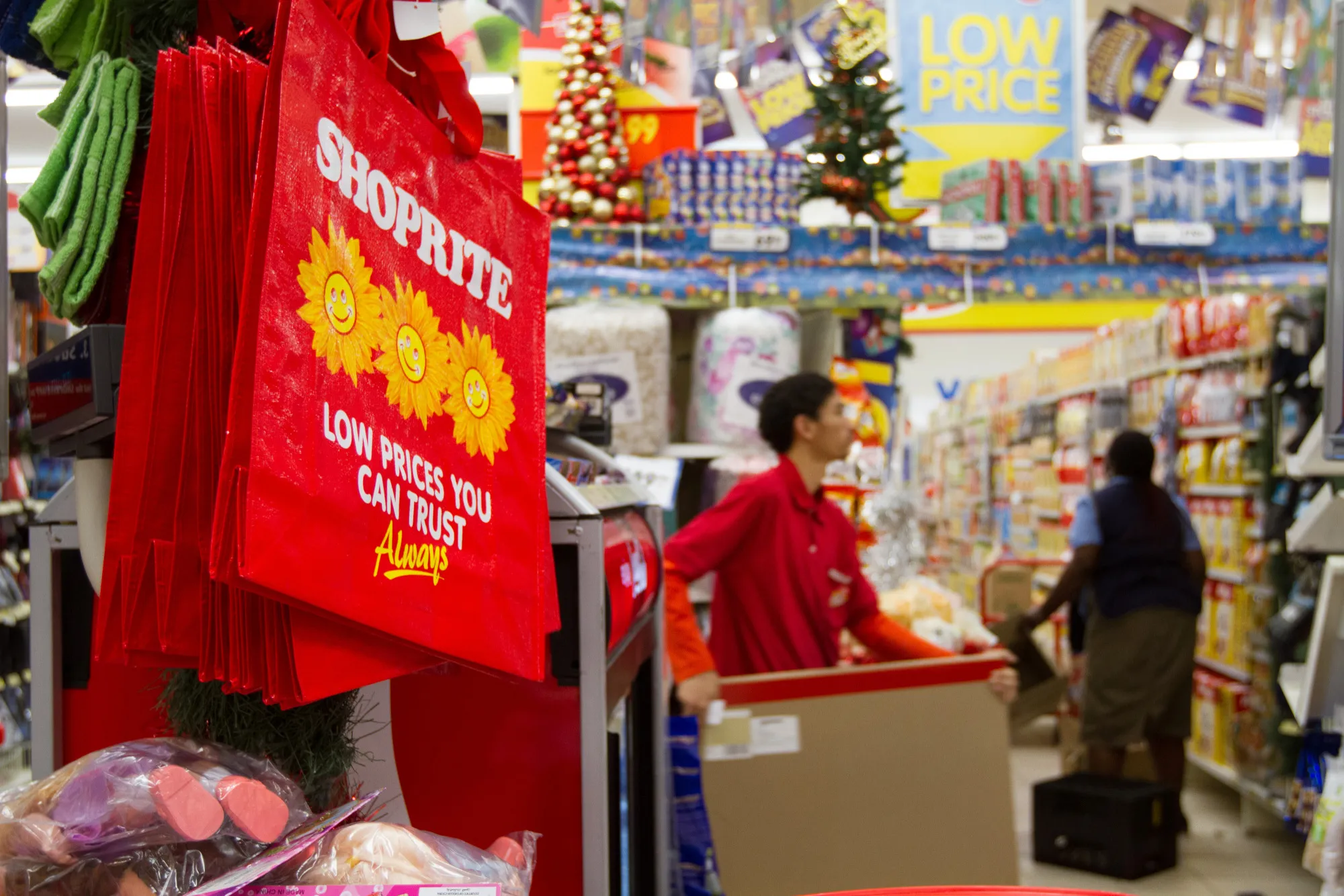 Shoprite Eases Africa Push to Focus on Domestic Market Gains - Bloomberg