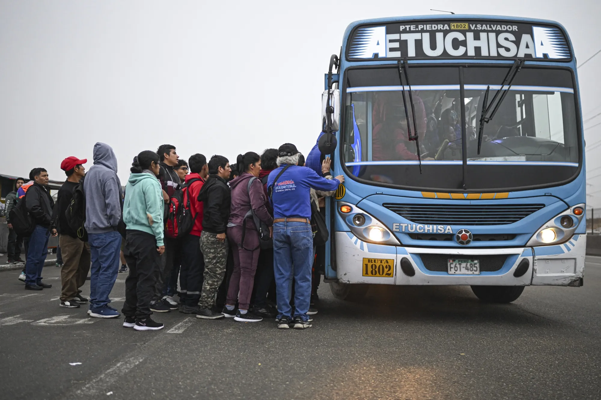 Crippling Bus Strike Shines Light on Peru’s Extortion Gangs - Bloomberg